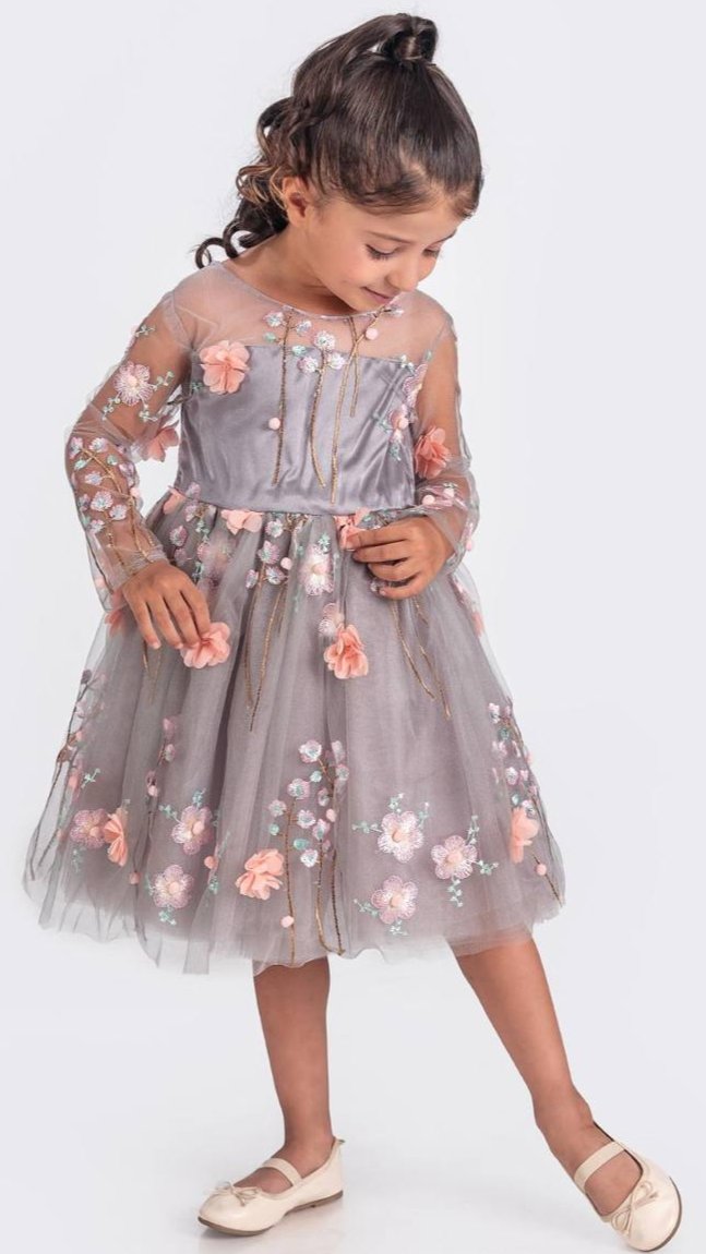 Фустан 3D Flower – detelinka